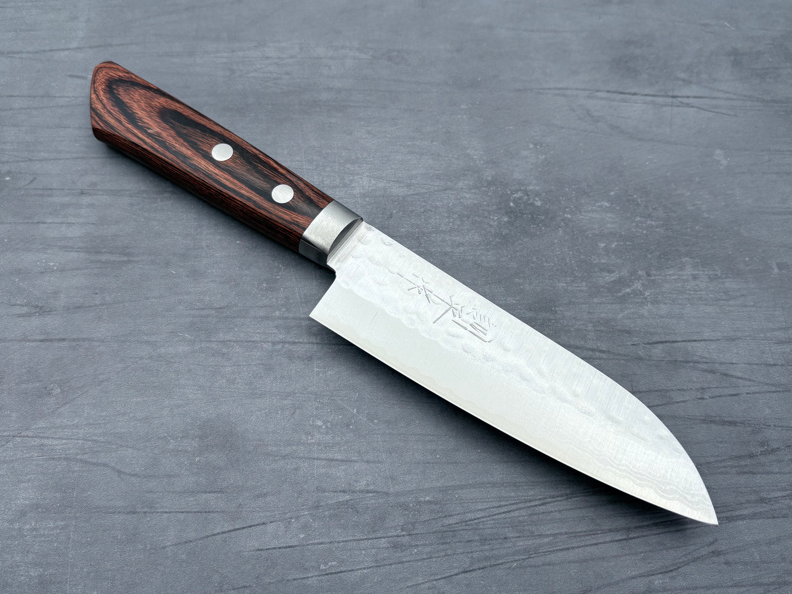 Masutani Hamono V10 Tsuchime Damascus Ko-Santoku – Cutting Edge Knives