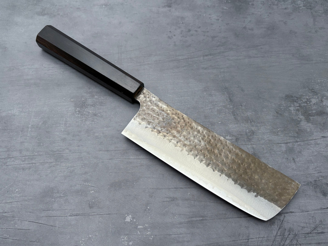 Yu Kurosaki Kokusen Nakiri – Cutting Edge Knives