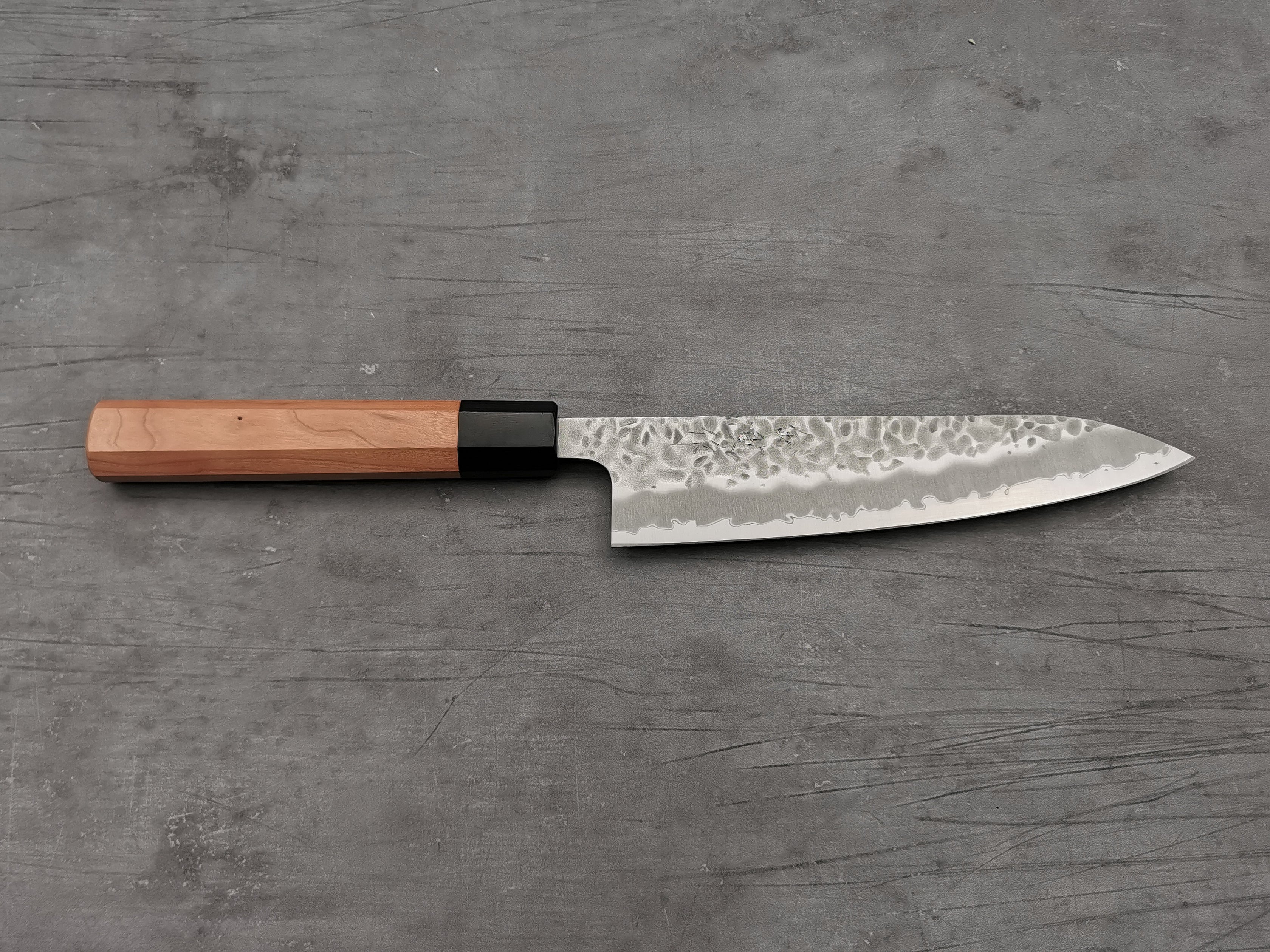 Kaneshige Hamono White #1 Tsuchime Gyuto 180mm – Cutting Edge Knives