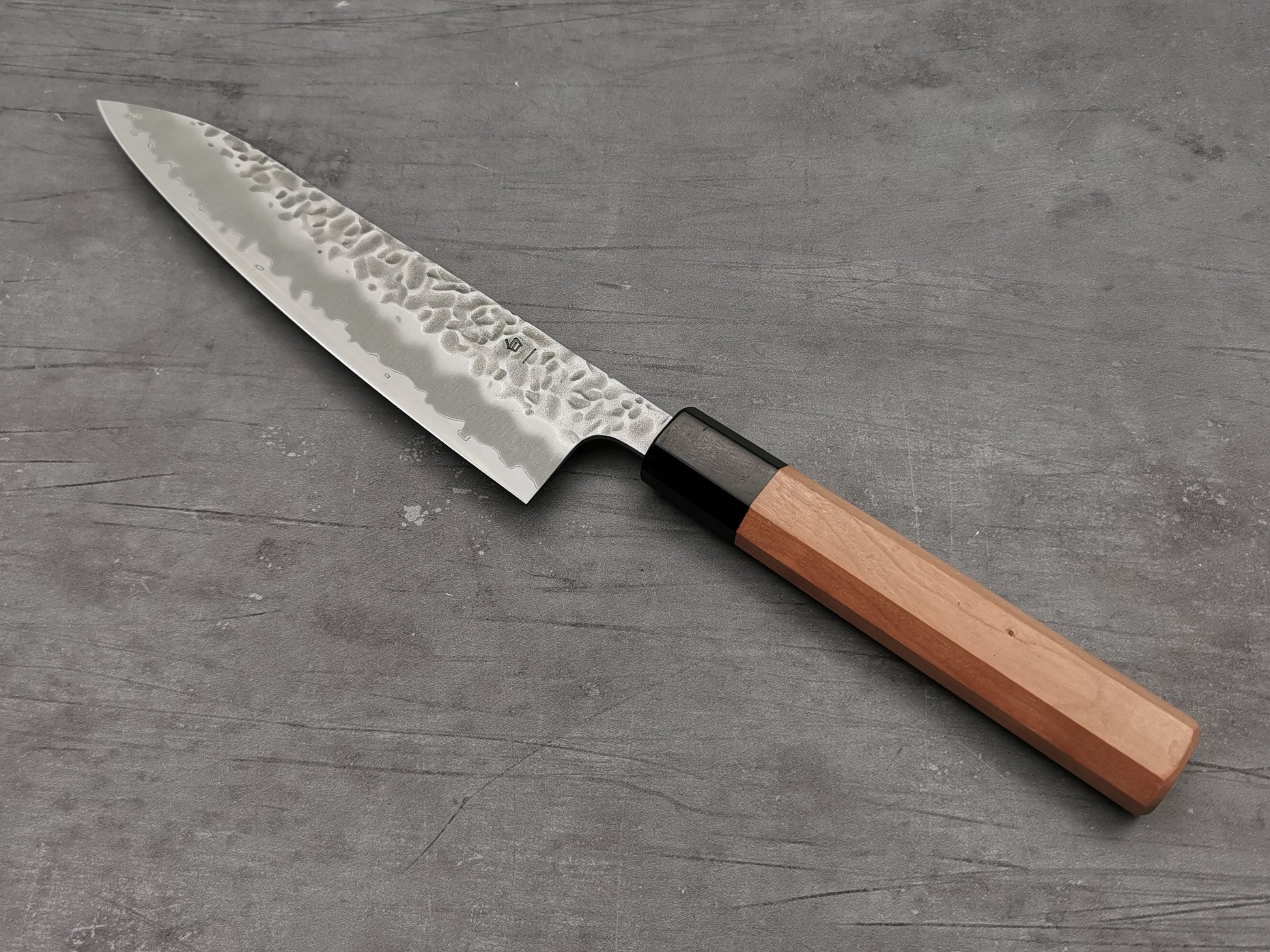 Kaneshige Hamono White #1 Tsuchime Gyuto 180mm – Cutting Edge Knives