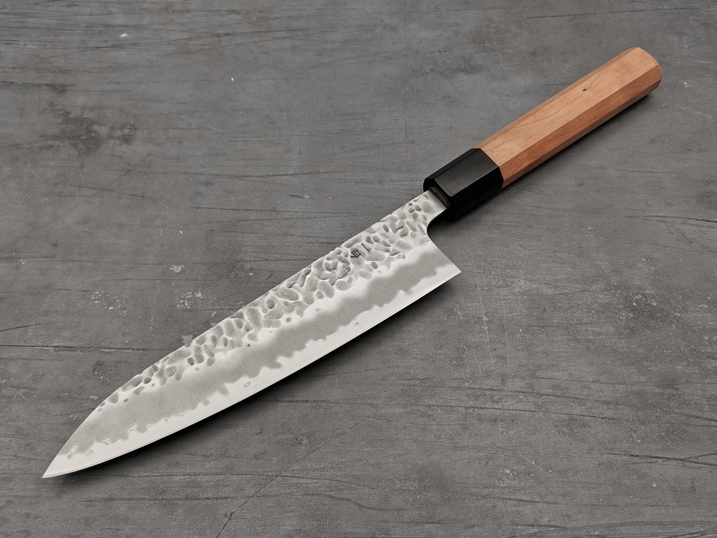Kaneshige Hamono White #1 Tsuchime Gyuto 180mm – Cutting Edge Knives