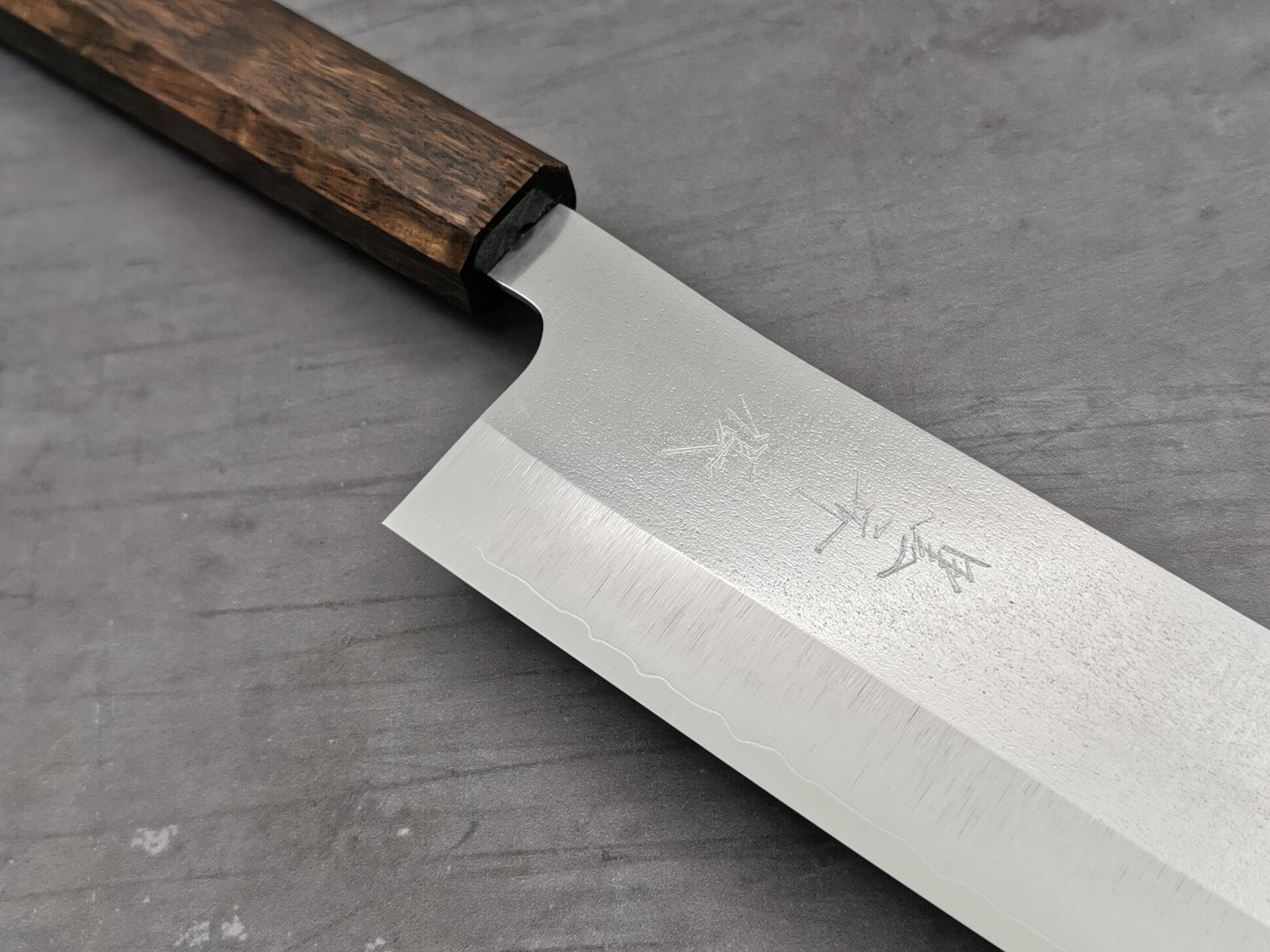 Yu Kurosaki Gekko XEOS Nakiri – Cutting Edge Knives