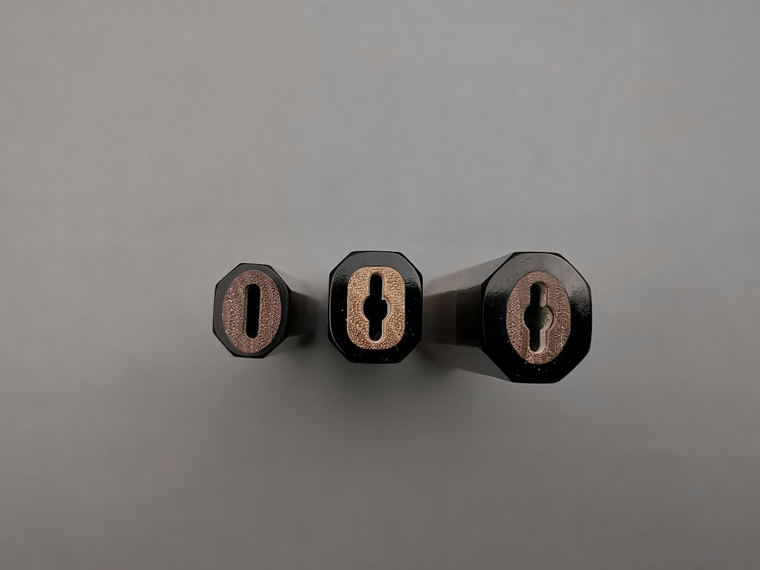 Octagonal Walnut handle – Cutting Edge Knives